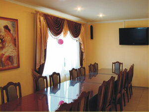 U Gurgena (1-y Industrialny proyezd No:18/16), kafe  Voljski'den
