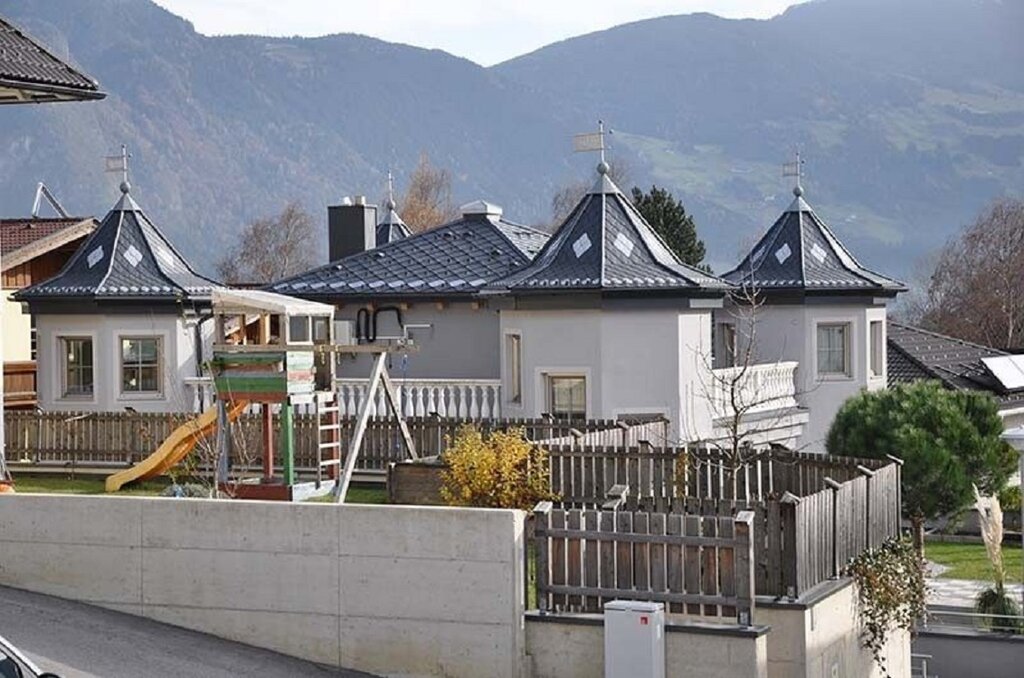 Çatı ve çatı materyalleri Spenglerei-Schwarzdeckerei - Thomas Scherkl, Innsbruck, foto