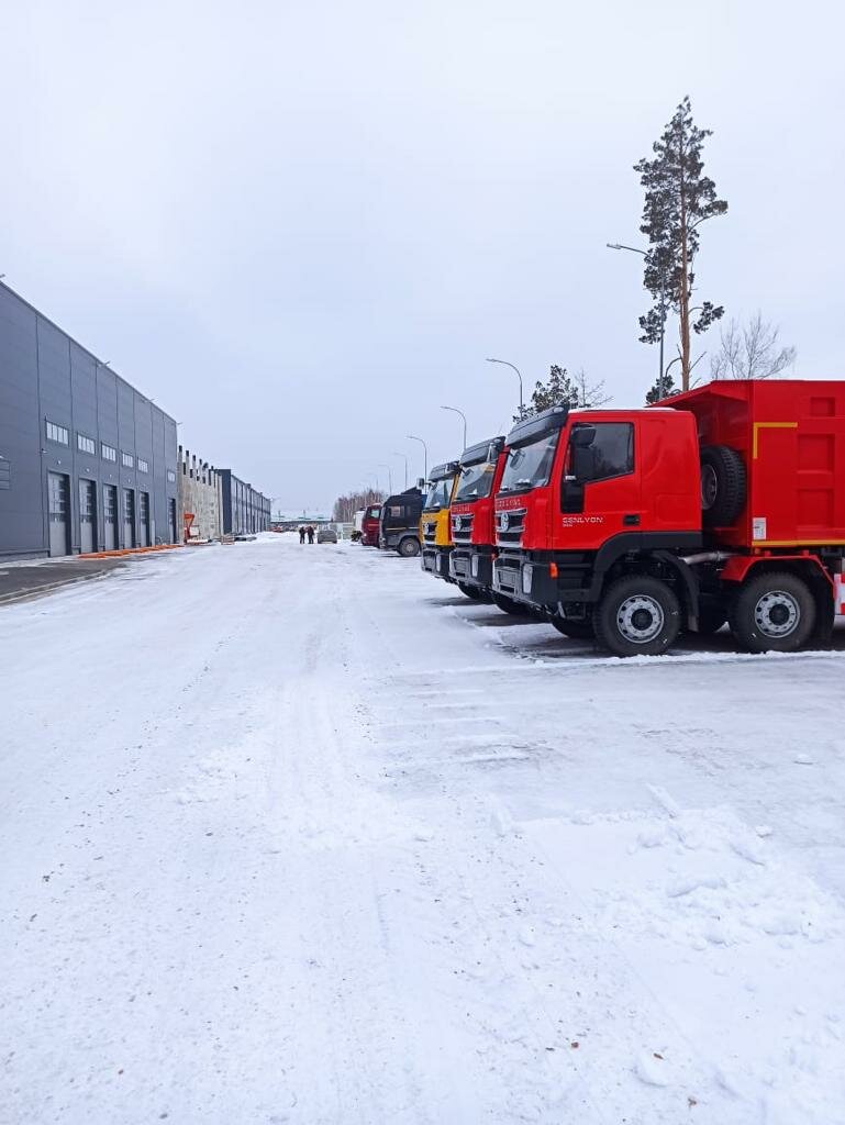 Kamyon ve ağır vasıta satış ve servis firmaları Barkas Avtoplus, Yekaterinburg, foto