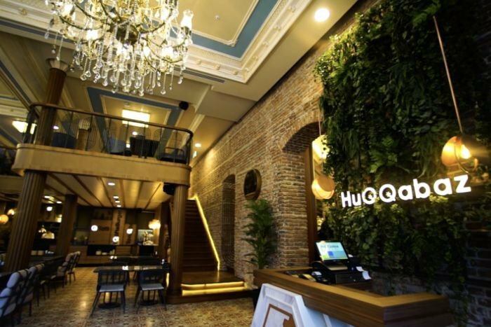 Restoran Huqqabaz Garden, Dubai, foto