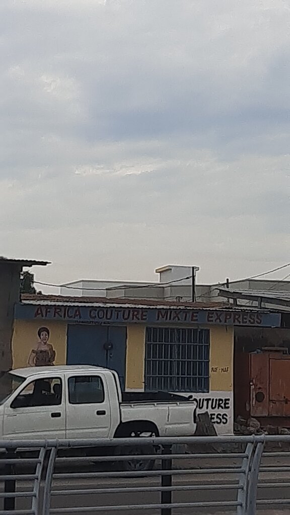 Terziler Africa Couture Mixte Express, Brazzaville, foto