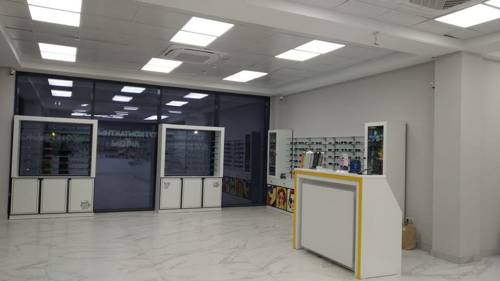 Optik Tut optika, Khasavyurt, foto