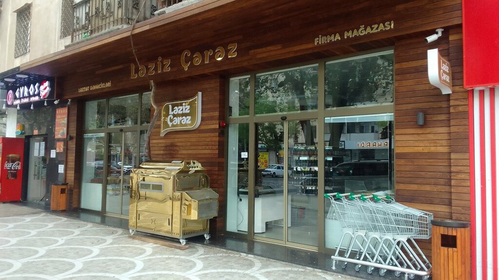 Kuruyemiş, atıştırmalık, kuru meyve Ləziz Çərəz, Bakü, foto