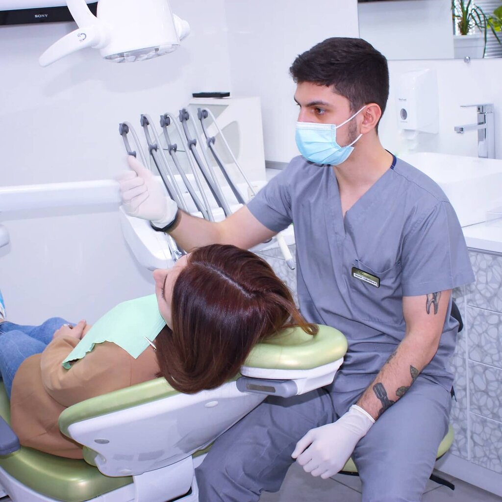 Özel ağız ve diş sağlığı klinikleri ve muayenehaneleri Aydinyan, Erivan, foto