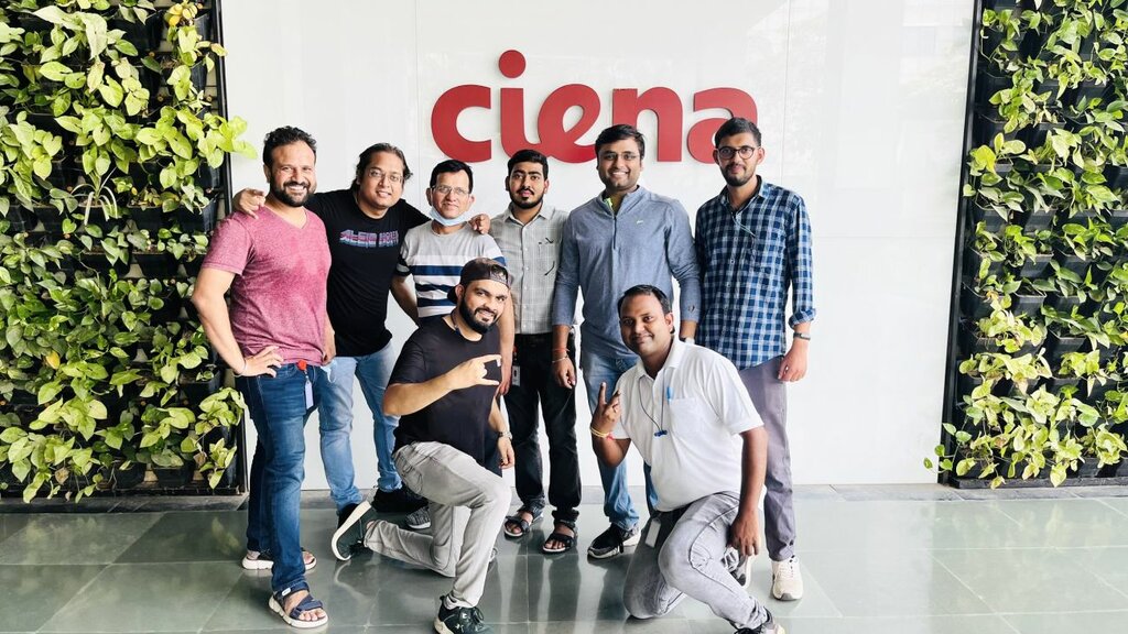 Telekomünikasyon firmaları Ciena limited, Abu Dabi, foto