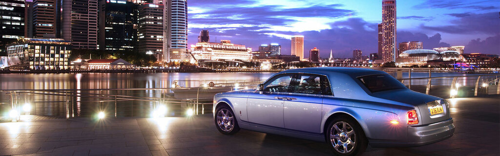 Oto kiralama Exford Rent A Car, Dubai, foto