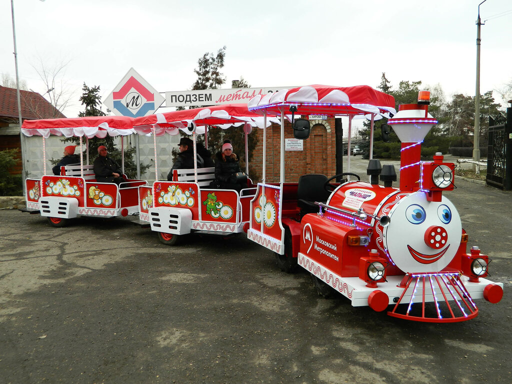 Eğlence ekipmanları temini Kompaniya Attraktsiony iz Volzhskogo, Voljski, foto