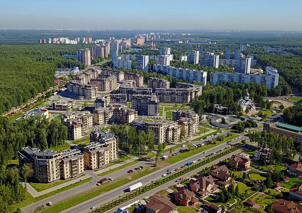Konut blokları Mikrorayon Solnechny, Troitsk, foto