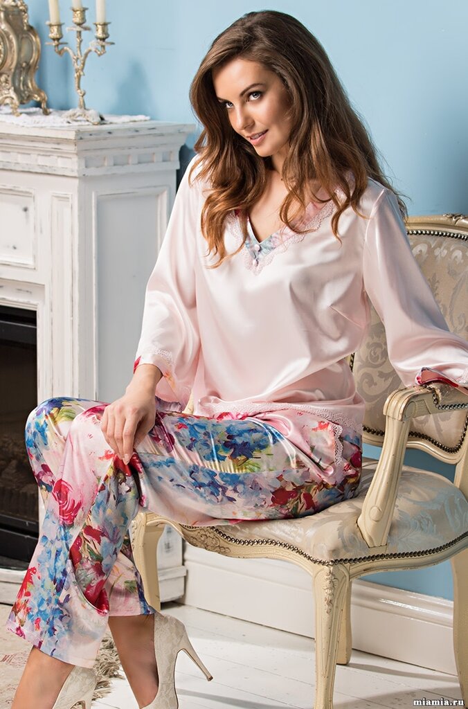 i̇ç giyim ve mayo mağazası Magazin Viki, Serov, foto