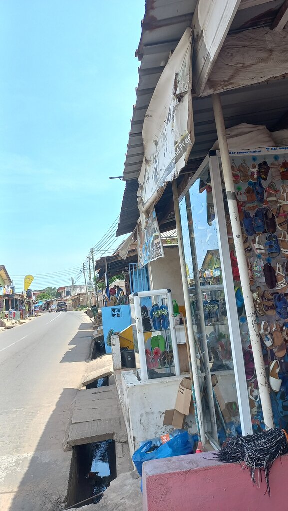 Güzellik salonu S1z Bridals, Akra, foto