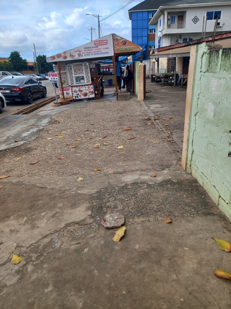 Kantin, yemekhane God is God, Akra, foto