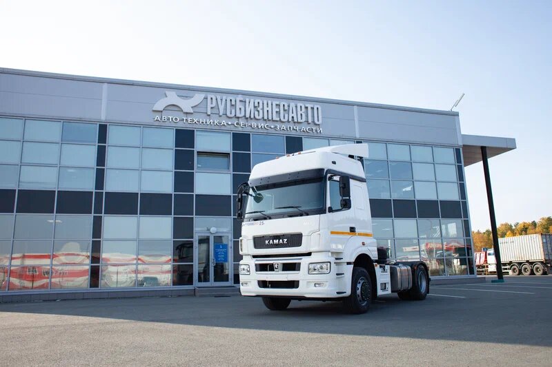 Kamyon ve ağır vasıta satış ve servis firmaları Rusbusinessauto, Murmansk, foto