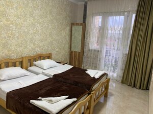 Rudi Guest House (Khasan Lortkipanidze Street No:8, Batumi), otel  Batum'dan