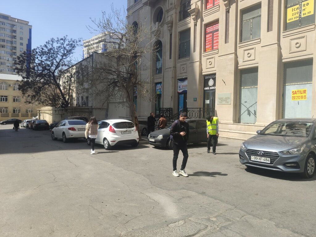 Üniversiteler Vəkil bürosu, Bakü, foto