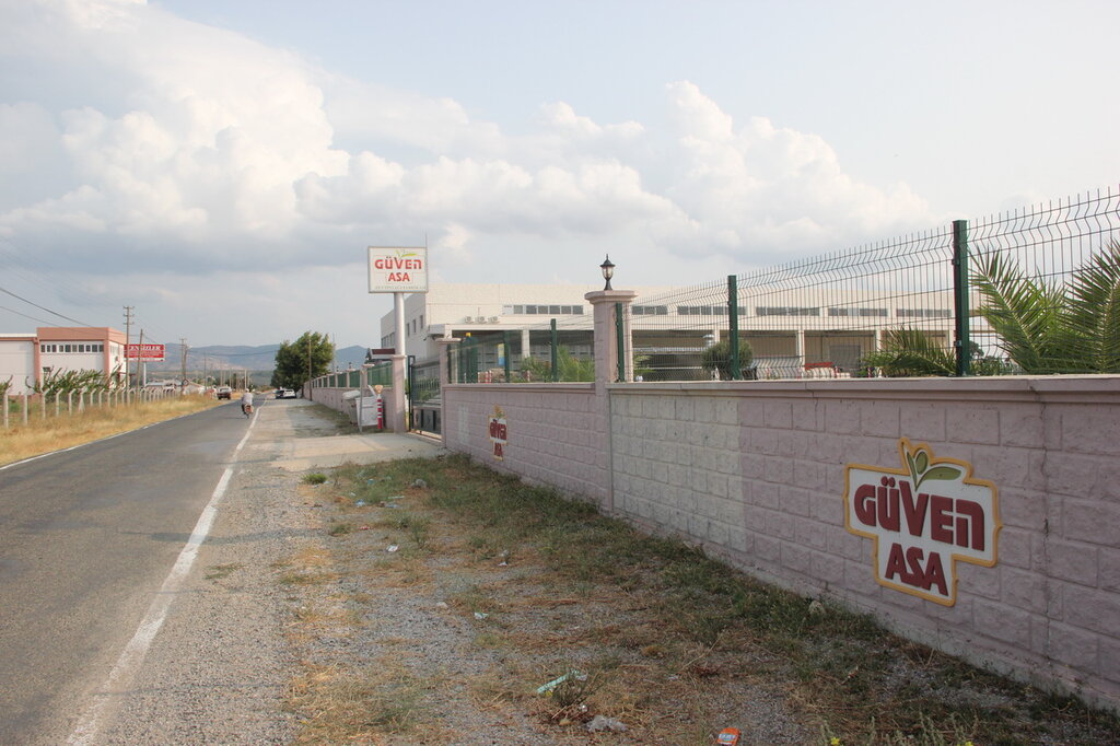 Gıda üreticileri Güven Asa Zeytinyağı Fabrikası, Gömeç, foto