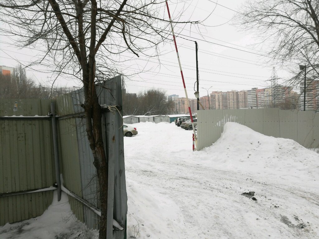 Otoparklar Parking lot, Samara, foto