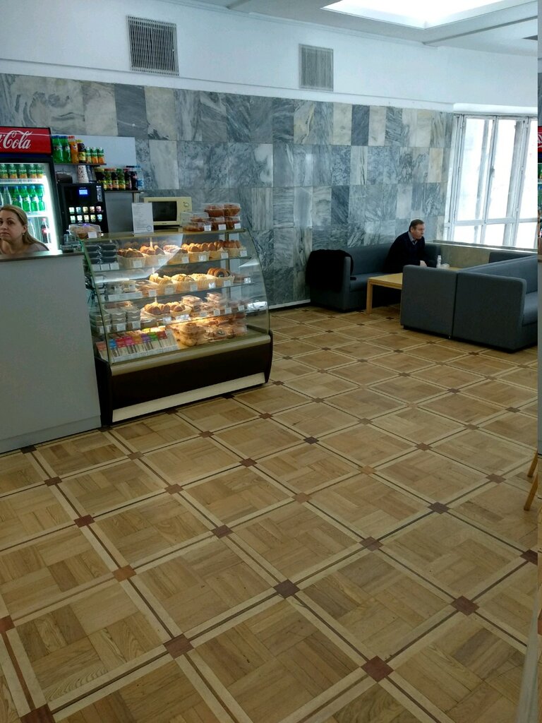 Kafe Kafe studii Artemiya Lebedeva na ZILe, Moskova, foto