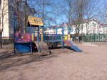 Playground (Saint Petersburg, territoriya Kolomyagi), oyun alanı  Saint‑Petersburg'dan