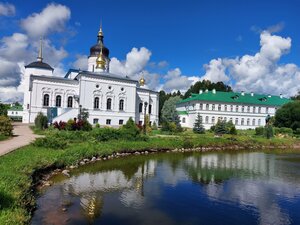 Spaso-Eleazar Monastery (Pskovskiy District, Seryodkinskaya volost, derevnya Yelizarovo), manastır  Pskovskaya oblastından