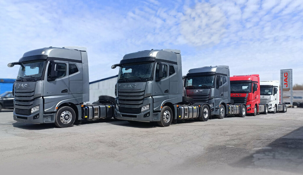 Kamyon ve ağır vasıta satış ve servis firmaları ComTrans Tk, Jac Trucks, Novosibirsk, foto