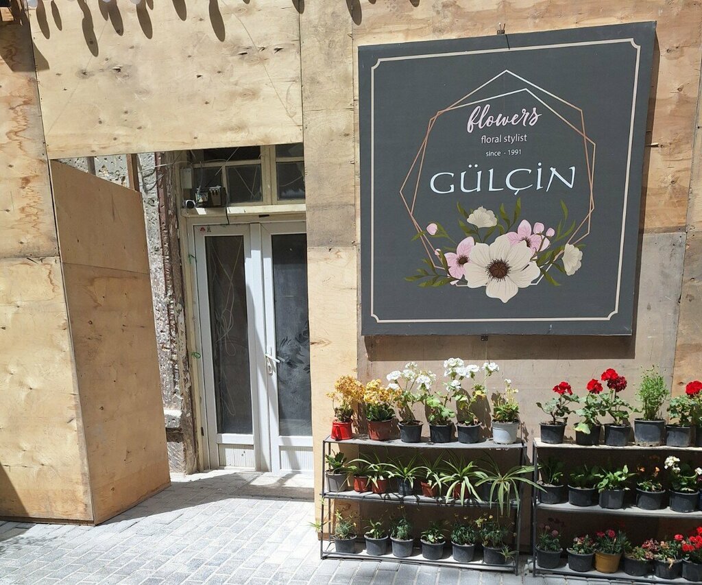 Çiçekçiler Gülçin, Bakü, foto