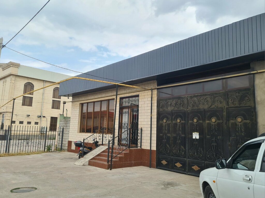 Özel ağız ve diş sağlığı klinikleri ve muayenehaneleri Bekzhanov Clinic, Çimkent (Şımkent), foto