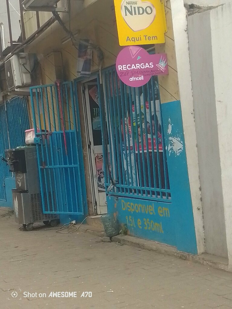 Kantin, yemekhane Cantina fonana, Loanda, foto