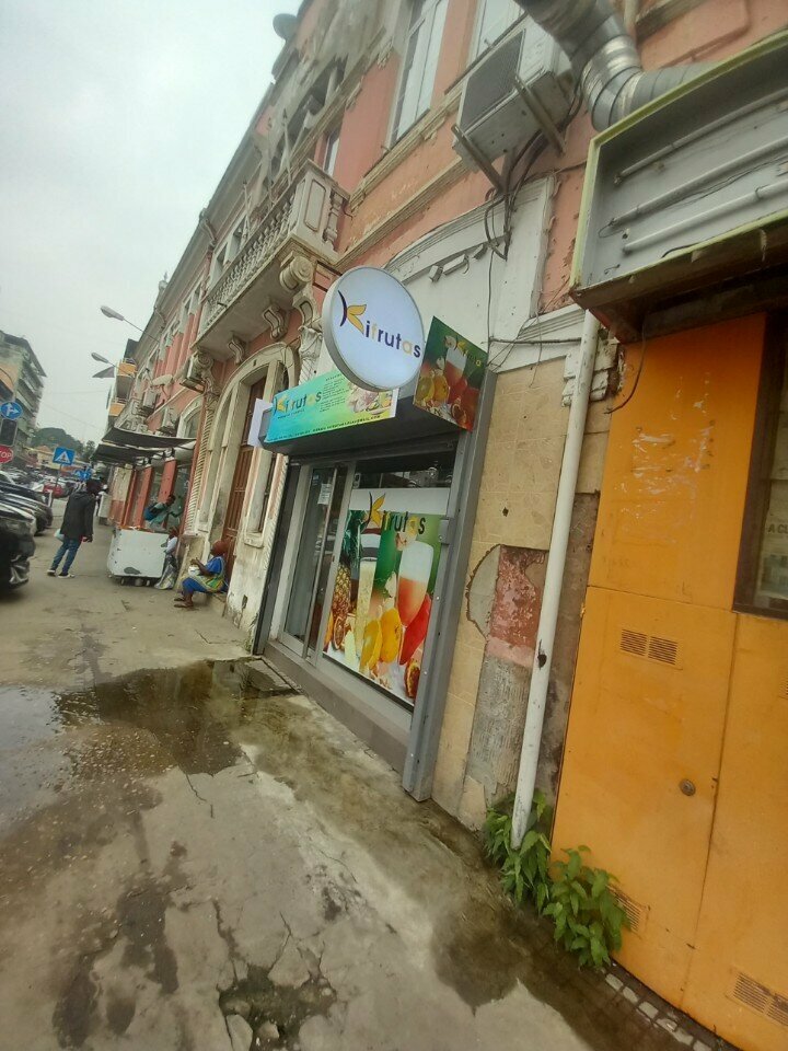 Manavlar Kifrutas, Loanda, foto