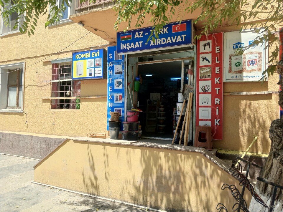 Yapı mağazası İnshaat khirdavat, Sumgayıt, foto
