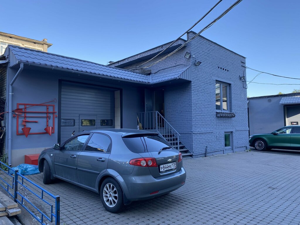 Otomobil servisi Авто-Выхлоп, Saint‑Petersburg, foto