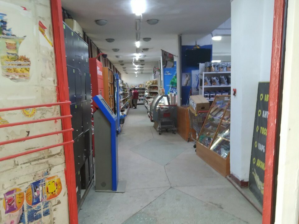 Büyük mağazalar Ardager, Taldıkorgan, foto