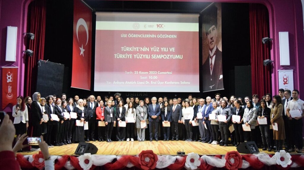 Lise Türk Telekom Ağrı Anadolu Öğretmen Lisesi, Ağrı, foto