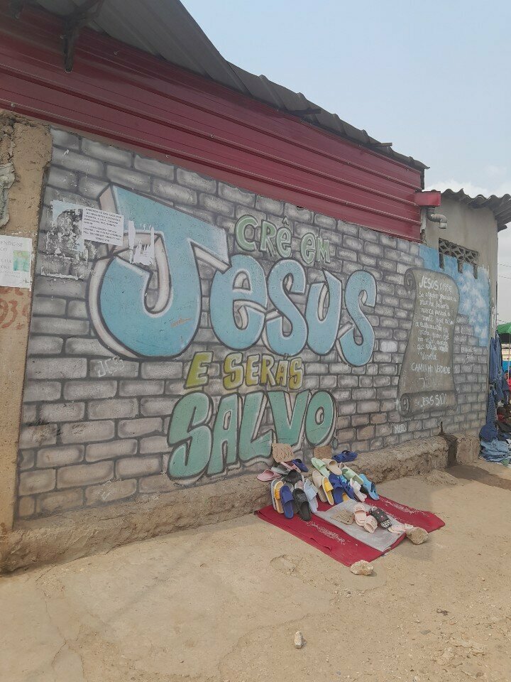 Dini dernekler Igreja crê em Jesus, Loanda, foto
