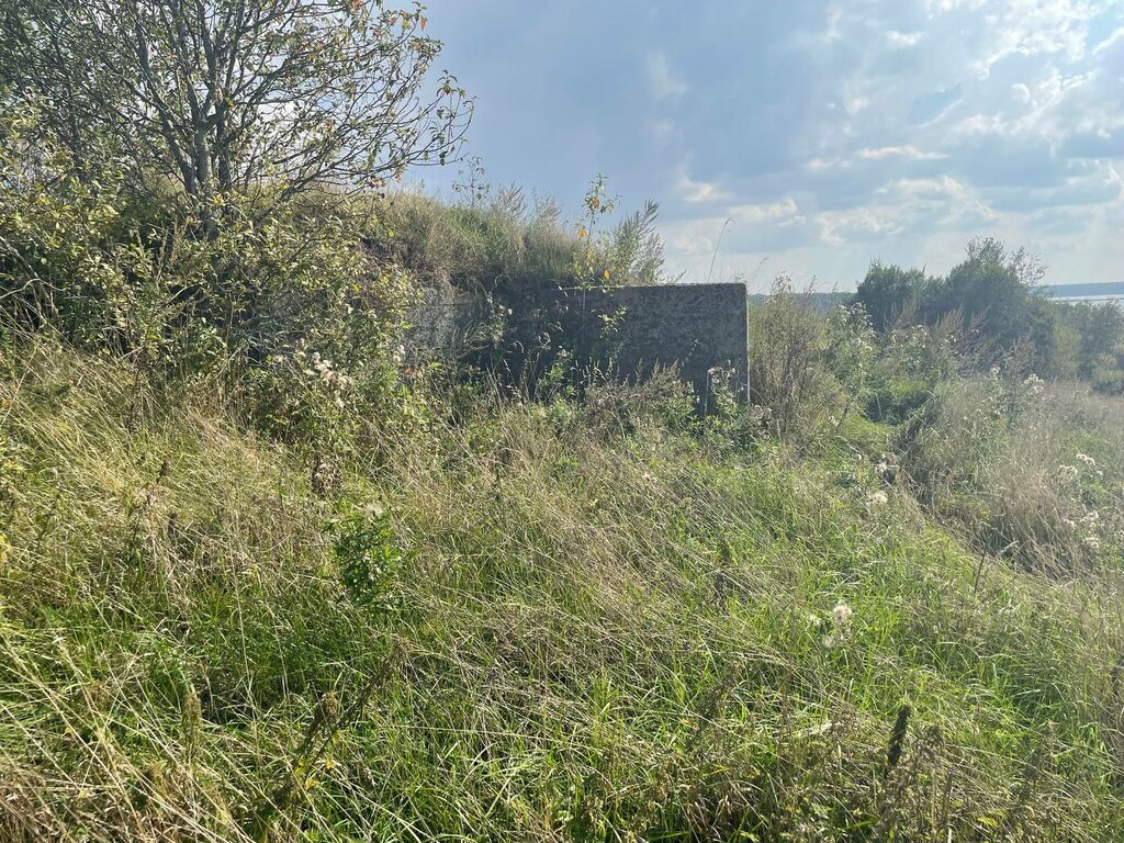 Unutulmaz olayların yeri Ржевский УР времен Великой Отечественной войны. Долговременная огневая точка, Tverskaya oblastı, foto