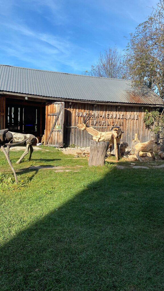 Hediyelik eşya mağazaları Никола-Ленивецкие промыслы, Kalujskaya oblastı, foto
