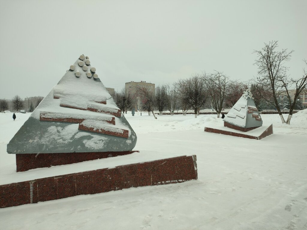 Dekorasyon ve süsleme, onur panosu Тетраэдры, Novocheboksarsk, foto
