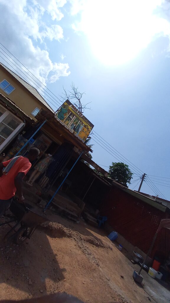 Moda evleri Maa Pee Fashion, Dünya, foto