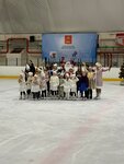 Ледовый дворец (Sovetskiy pereulok No:4), çok amaçlı spor tesisleri  Staritsa'dan