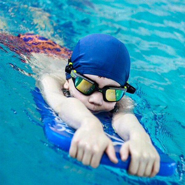Yüzme havuzları Swim School, Moskova, foto