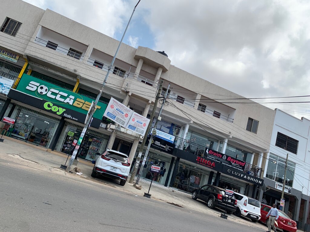 Moda evleri Zinga, Akra, foto