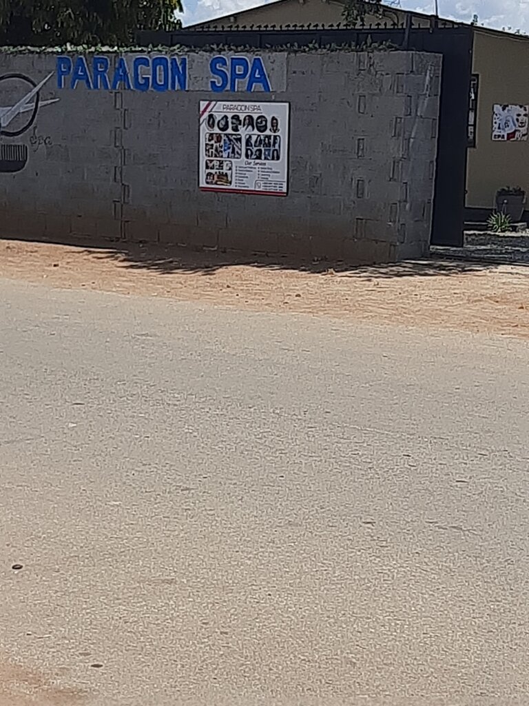Yapı mağazası Pa Zed Hardware, Lusaka, foto