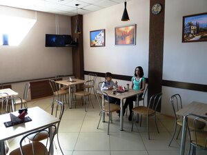 Pivnoy ryad (Kalinina Street No:77, selo Pavlovsk), kafe  Altayski krayından