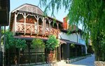 Smerekova Khata (Таврическая улица No:12, село Оленевка), otel  Kırım Cumhuriyeti'nden