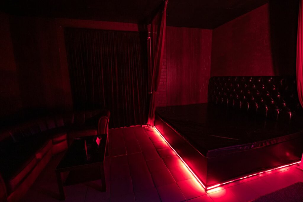 Erotik masaj salonu Lux Men's Club, Çeliabinsk, foto