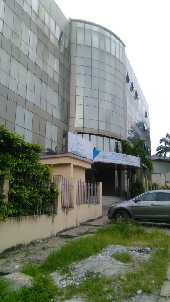 Devlet kurumları ve bakanlıklar Immeuble Diamond, Brazzaville, foto