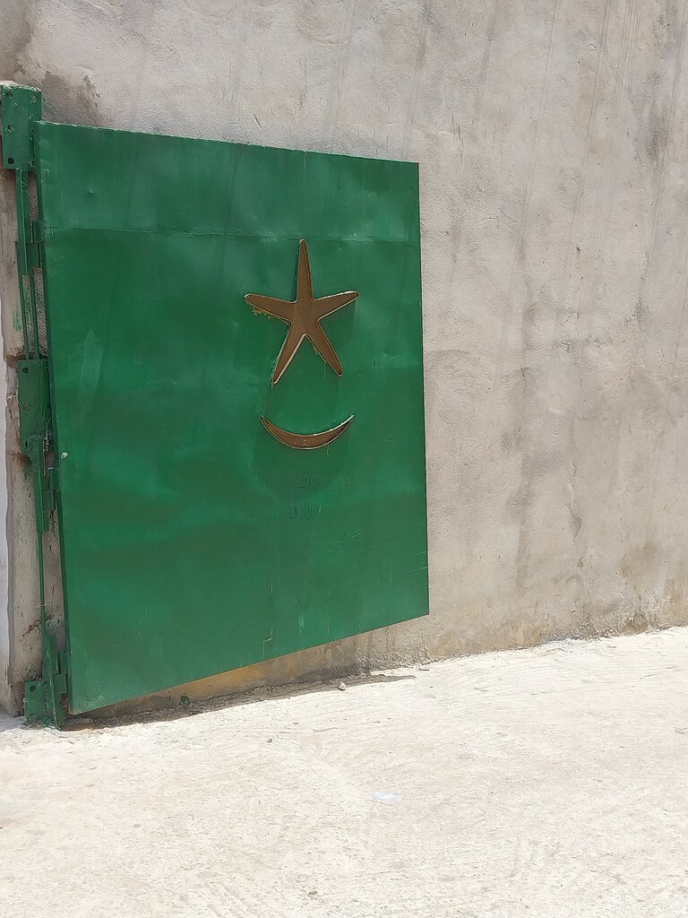 Cami Vamoussa Bamba Mosque, Abican, foto