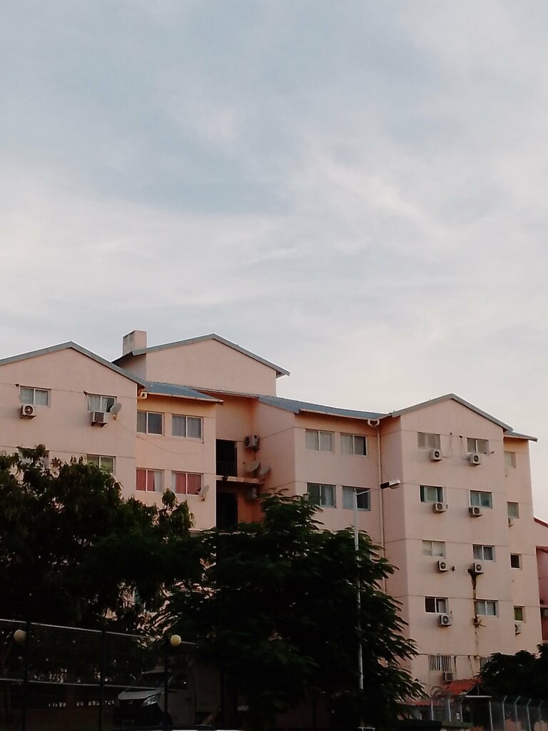 Güzellik salonu LexaLashes, Loanda, foto