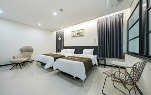 Osan Hotel D (Gyeonggi Province, Osan), otel  Osan'dan