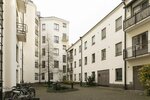 Bright Loft apartment by White Church (Uusimaa, Helsinki, Eteläinen suurpiiri, Kruununhaka, Rauhankatu, 11), otel  Helsinki'den