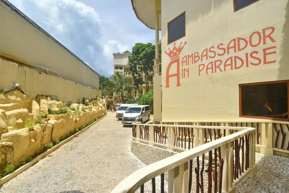 Otel  Ambassador In Paradise, , foto